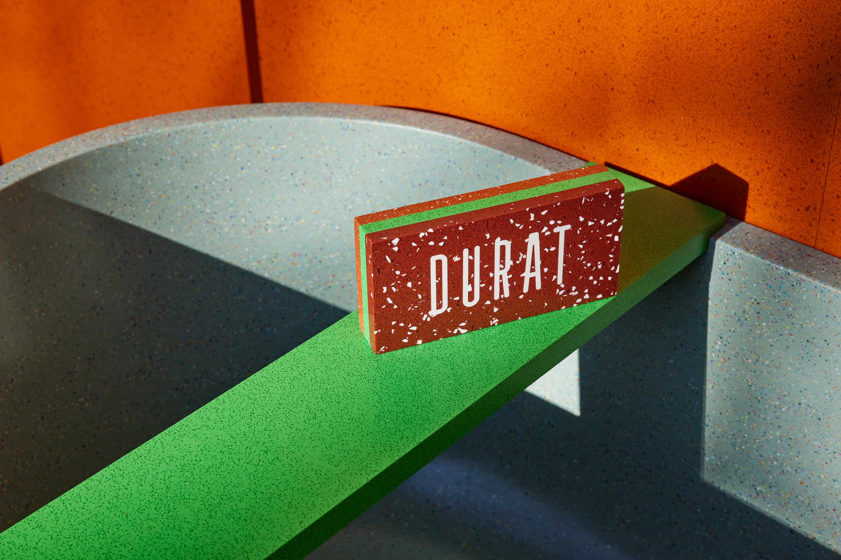 R8012-50-53 Red Brown - clear large speckles - white large speckles. – Durat